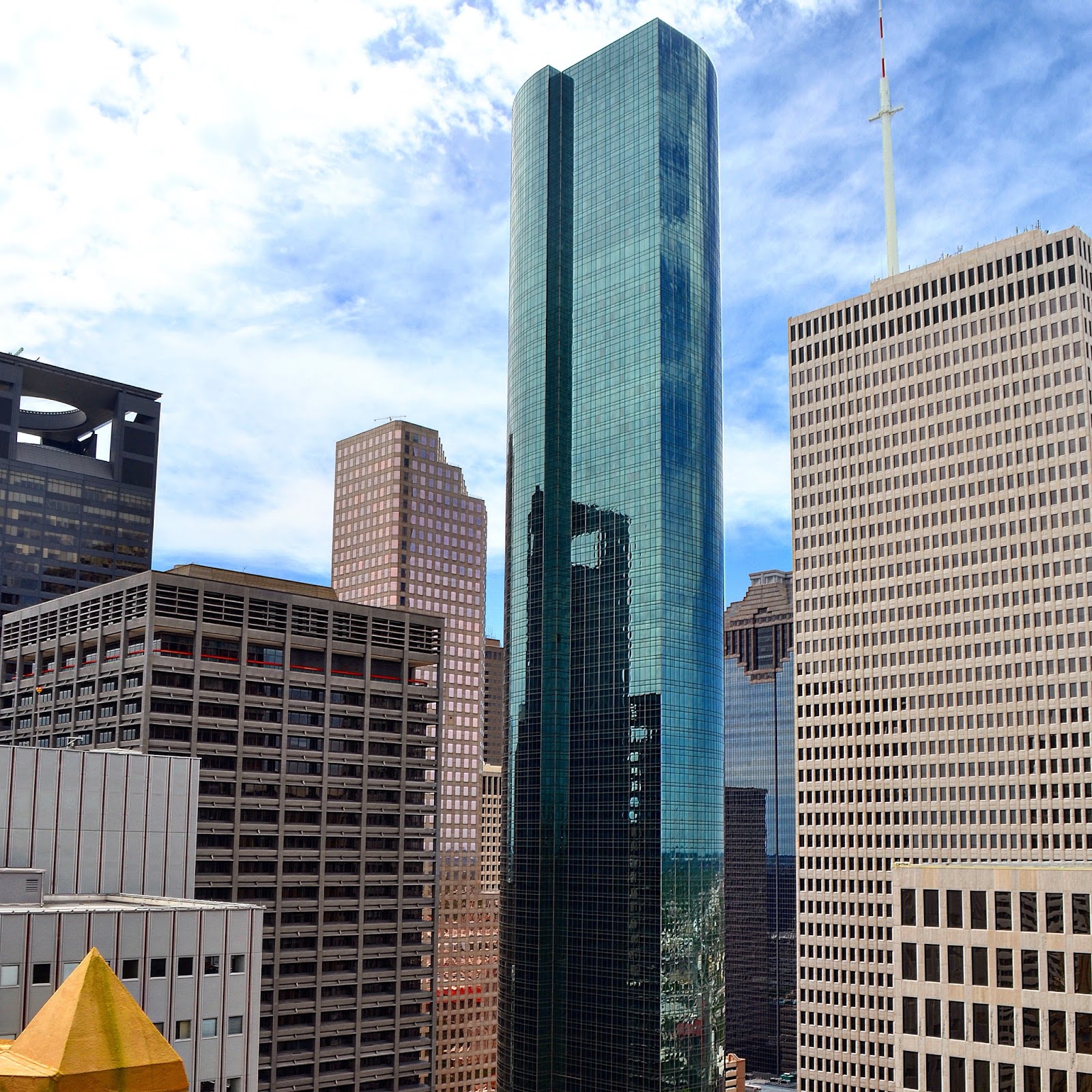 AMIRICA: Architecture