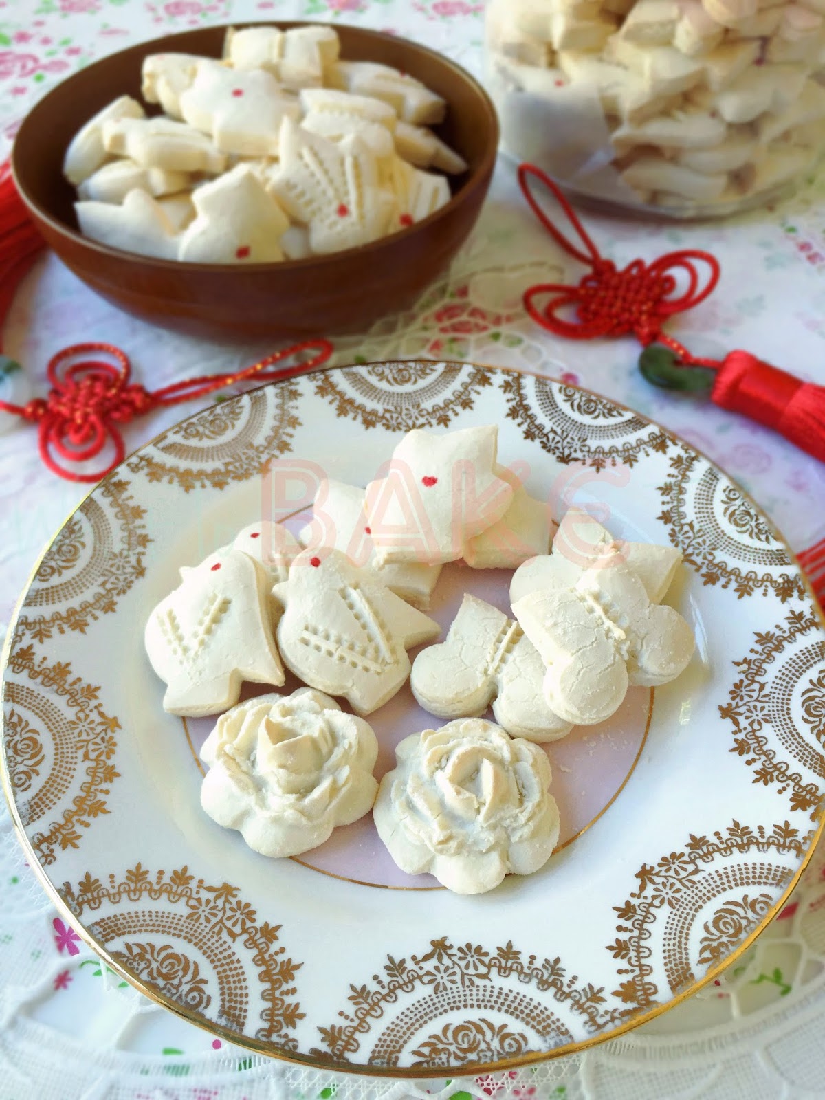What To Bake Today: Kueh Bangkit (CNY Coconut Tapioca Cookies)