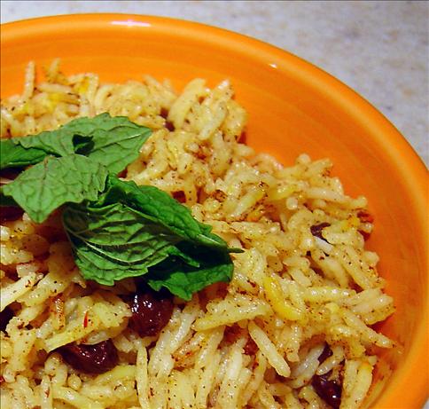 Middle Eastern Raisin Rice Recipe | LEBANESE RECIPES