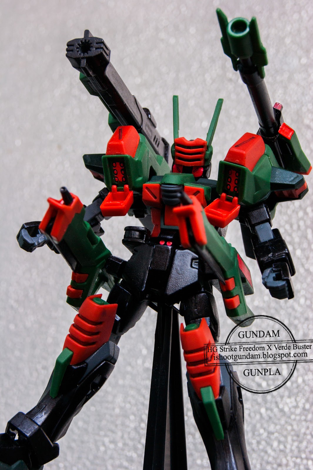 HG Strike Freedom X HG Verde Buster ~ Plamo Hub