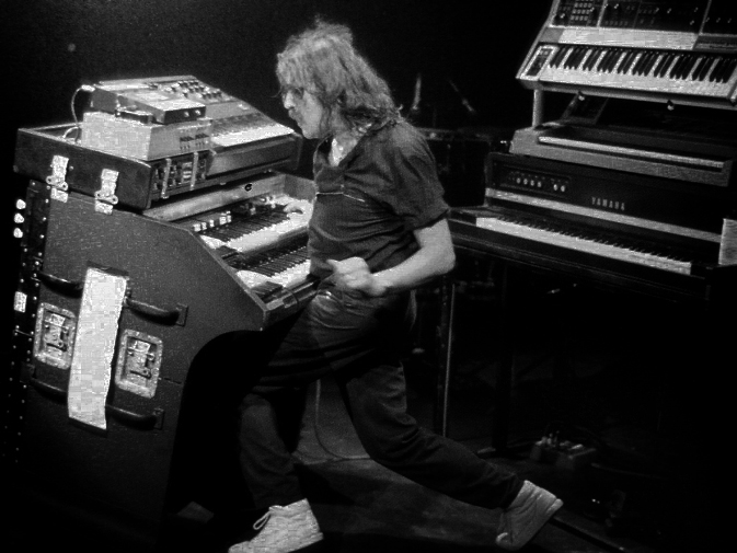 Heavy Rock: Jon Lord Dead At 71; Musicans Remember "The Lord of the Keys"