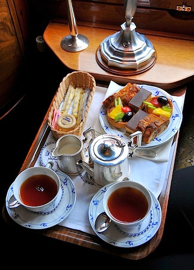 Tea Travellers Societea: Tea in motion