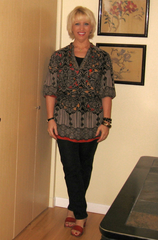 Dreamz~n~Wishz : Tunic Over Black Jeans