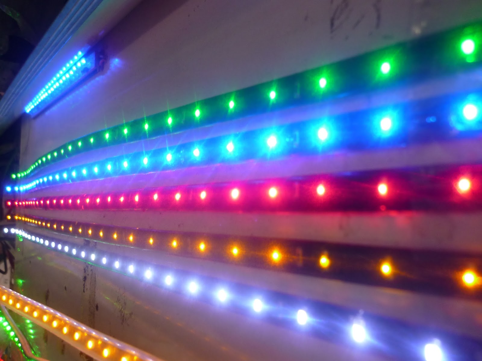 Nhiễu xạ ánh sáng đèn led