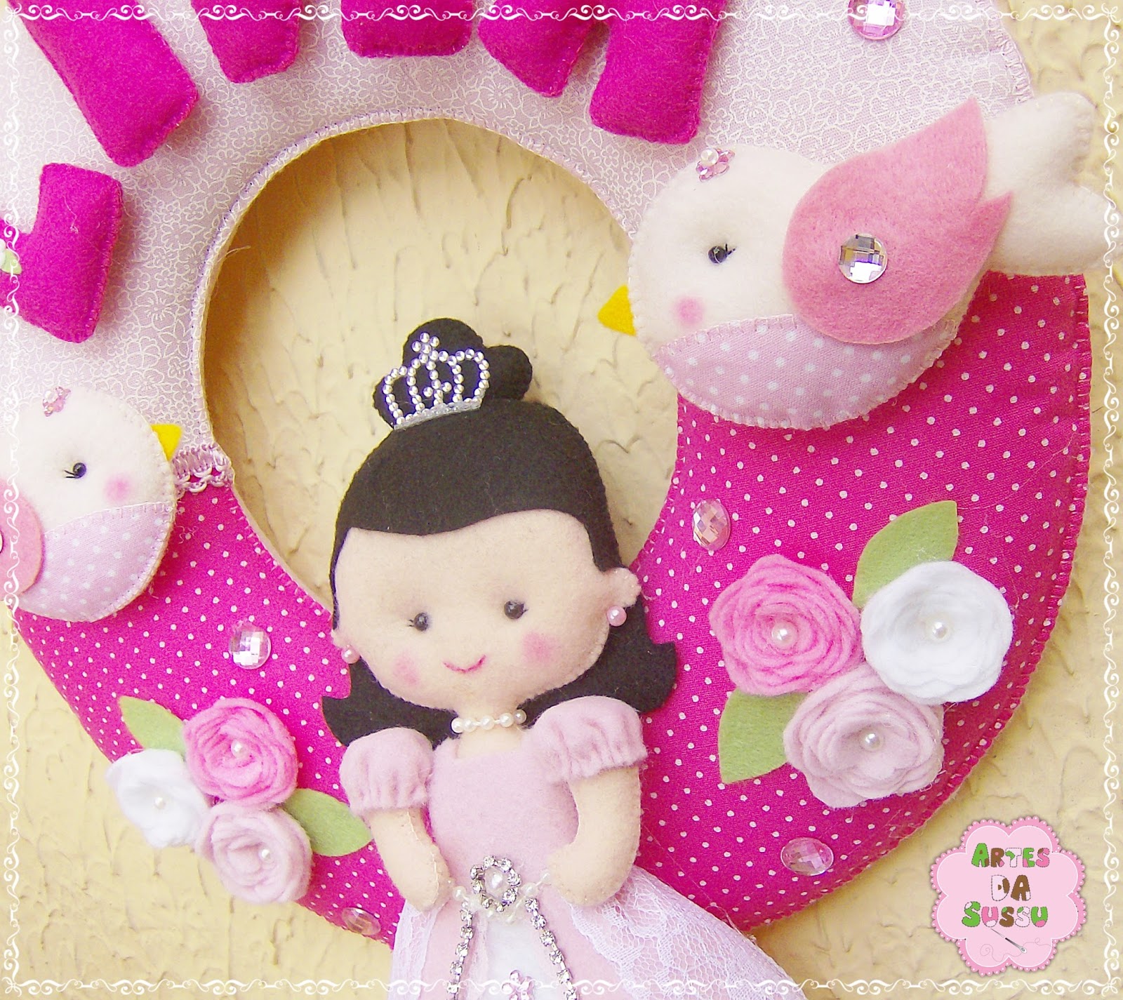 Artes da Sussu: ¸¸.•*¨* Tudo rosa para a princesa Lívia...