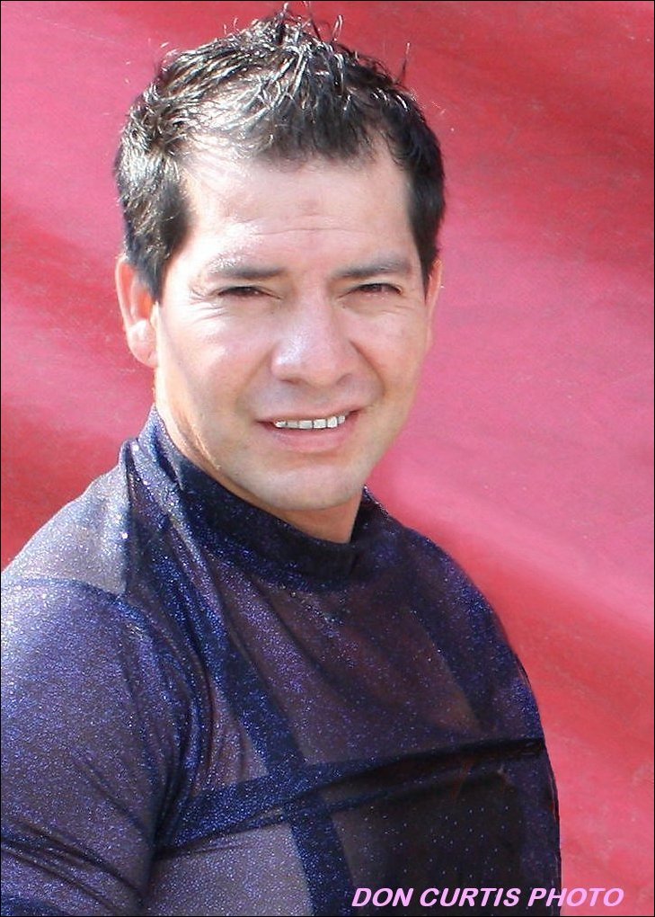 CIRCUS PERSONALITY PHOTOS