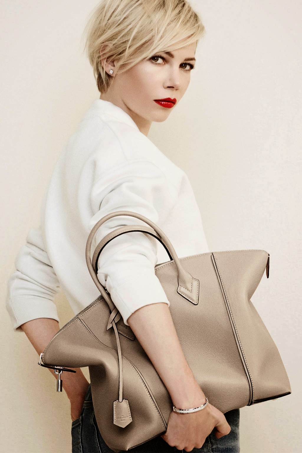 Fashion Show: Michelle Williams for Louis Vuitton