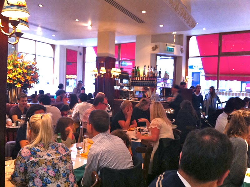 Helena Halme Author: Eating Out: Le Relais de Venise L'Entrecote in London