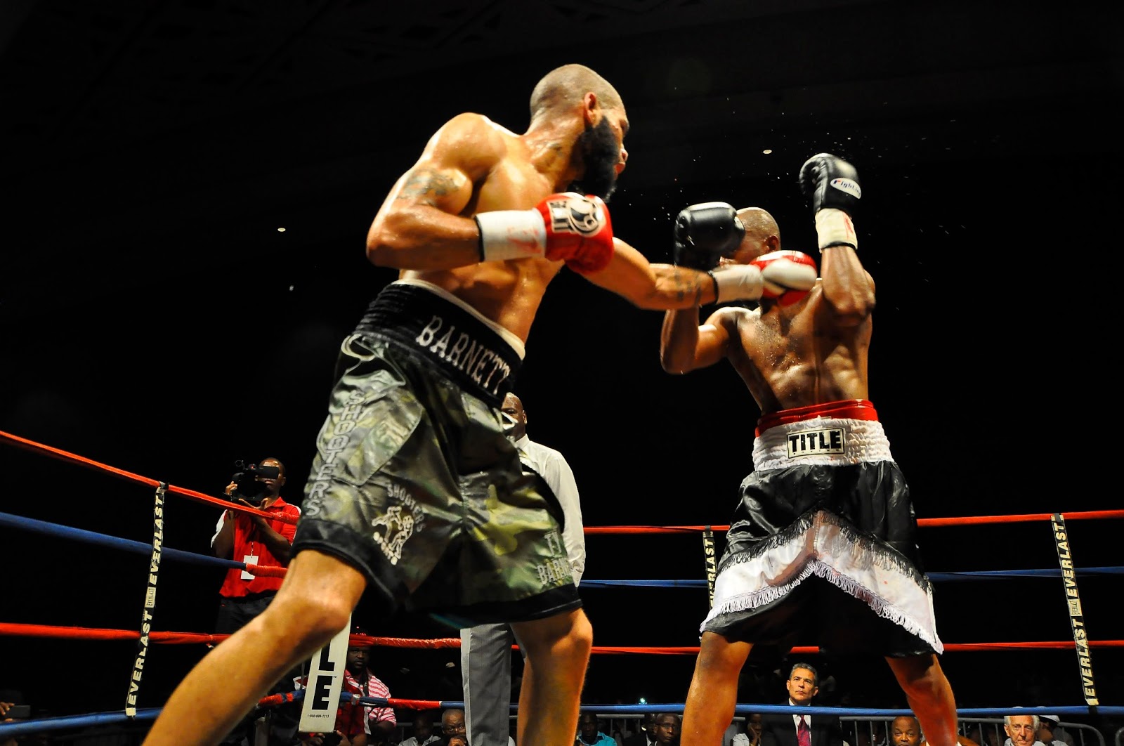 Boxing Along The Beltway: Barnett Wins By Sixth-Round TKO in Self ...
