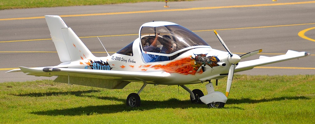 Central Queensland Plane Spotting: Colourful Ultralight Aircraft ...