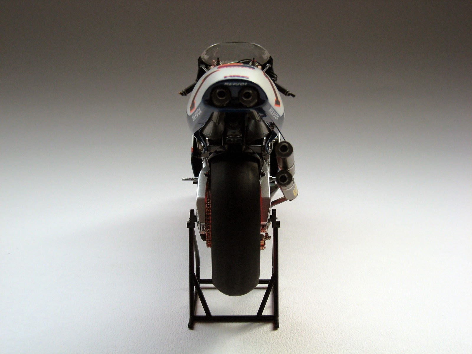 Racing Scale Models: Honda NSR 500 M.Doohan 1998 by Luyan Wen
