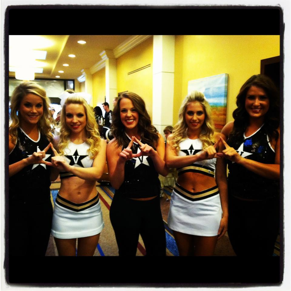 NFL and College Cheerleaders Photos: Vanderbilt Cheerleaders Ready For ...