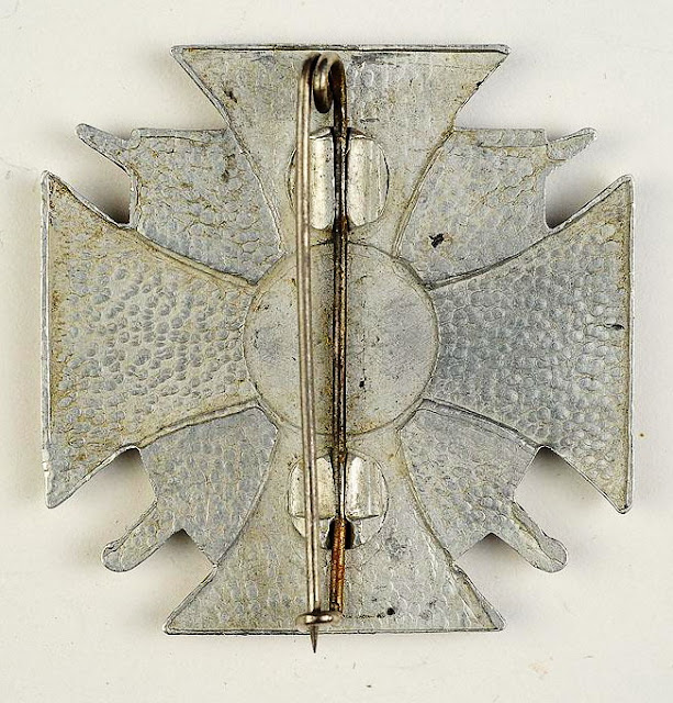 Ailsby Collection: The 5th Don Cossacks Cavalry Regiment Cross.