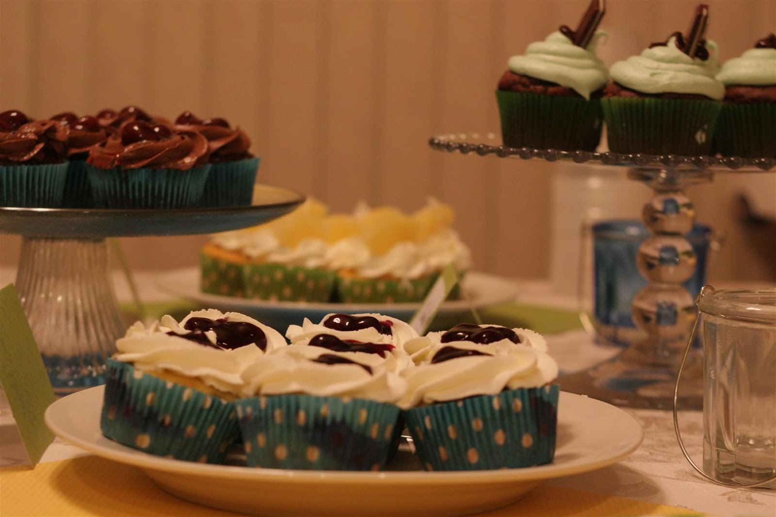 Patty Cakes Bakery: Cupcake Buffet