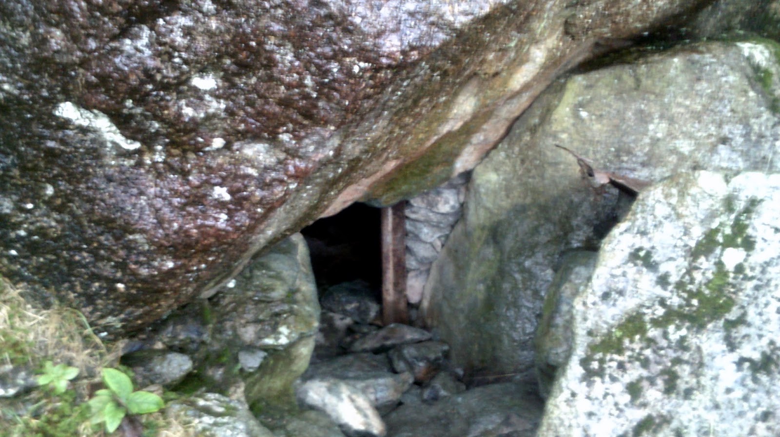 wigton physics: The secret cave in Langstrath