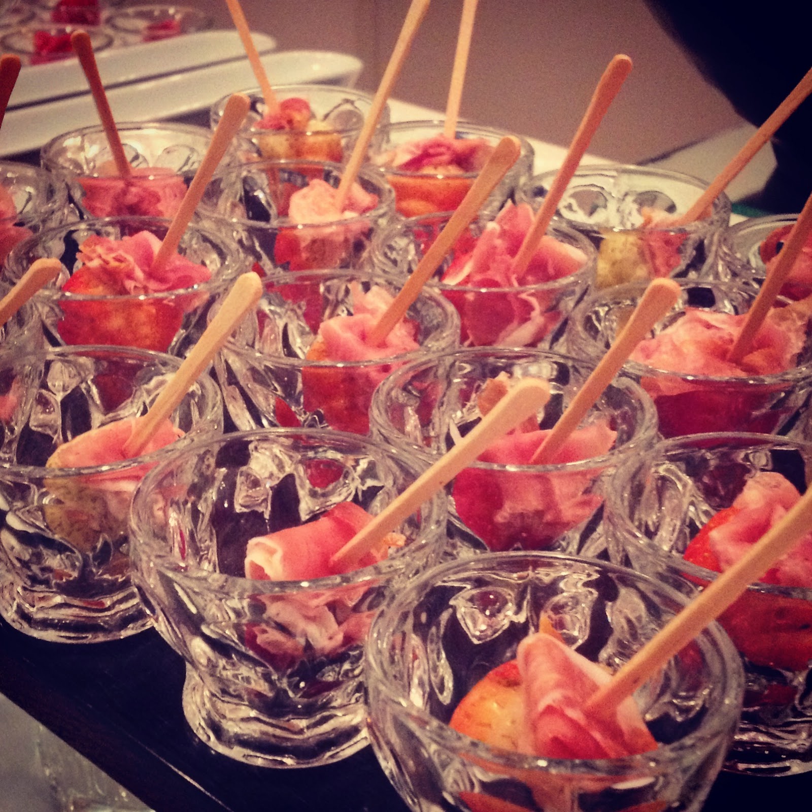 SNOB FOOD GASTRONOMIA: FINGER FOOD BY SNOB FOOD