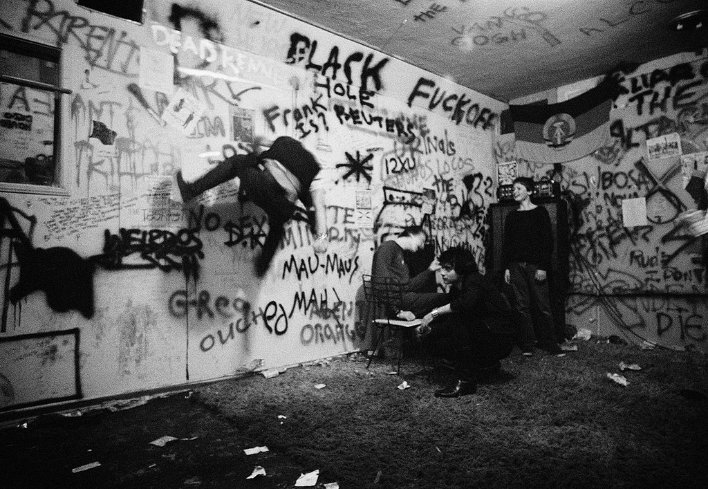 Stunning Photographs, Taken by a Punk Rock Record Producer, Capture ...