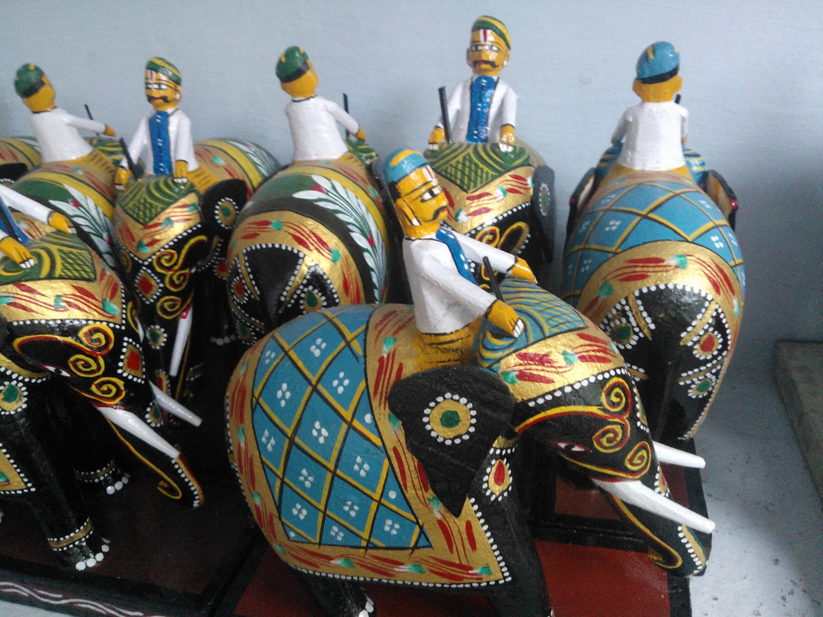 The Art of making Kondapalli toys: Art of transforming wood into master ...