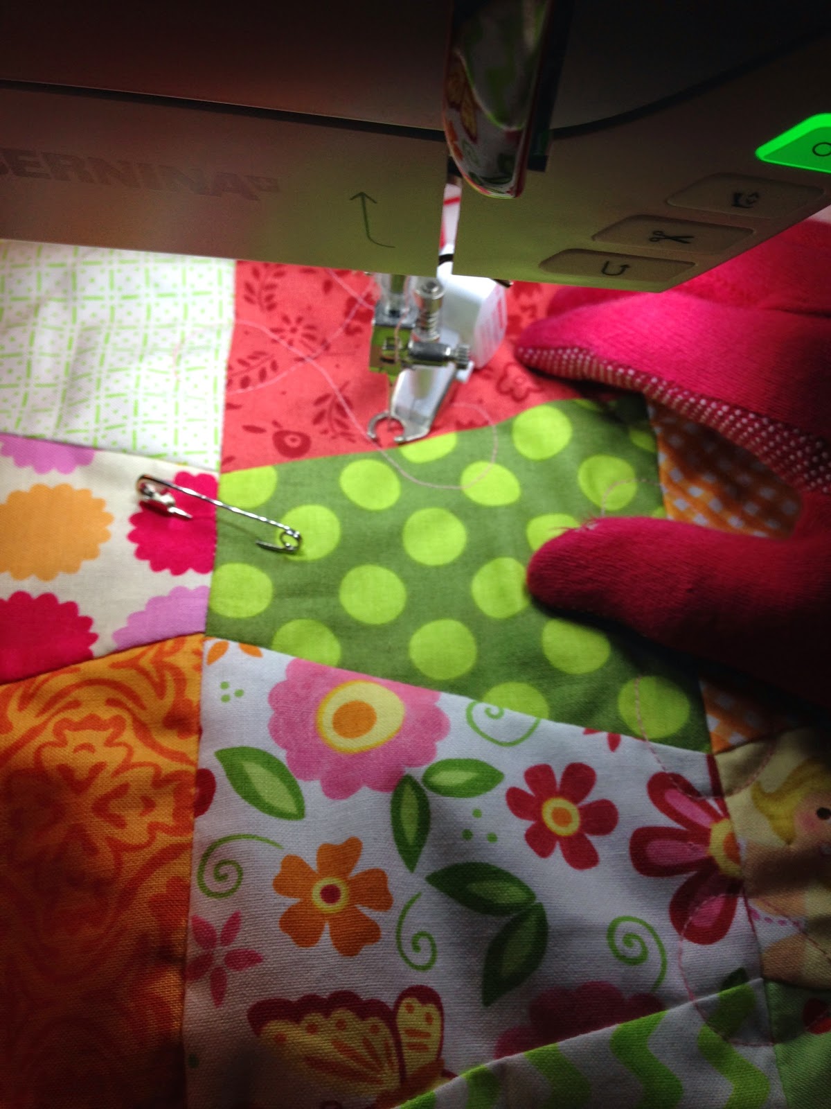 dream quilt create: Thimble Baby Quilt