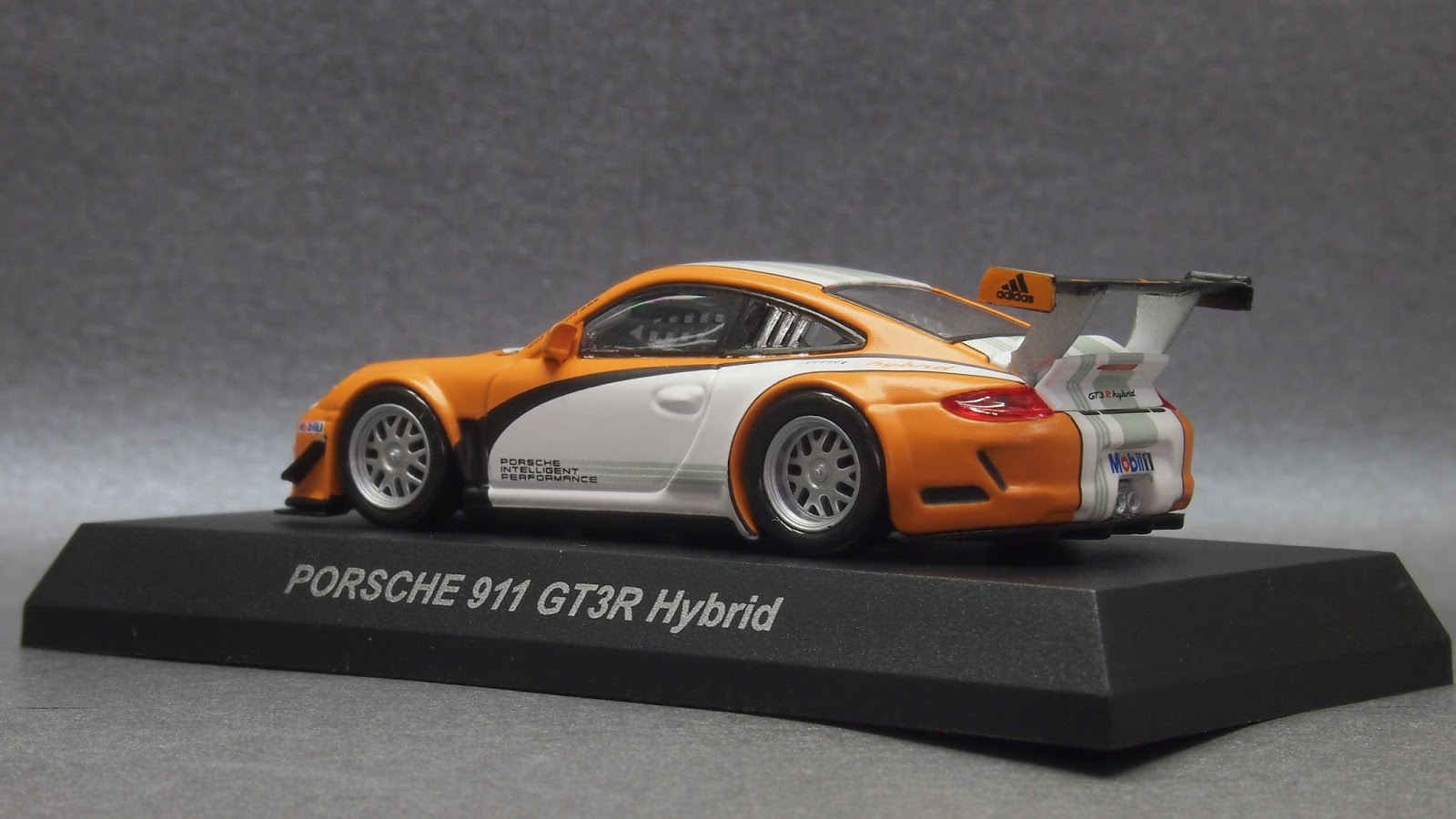 My 1-64 World Minicar collection: Kyosho 1/64 PORSCHE 911 GT3R Hybrid ...