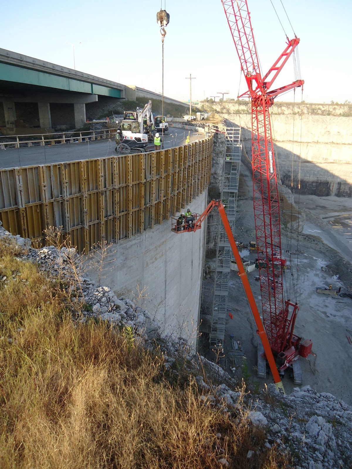 Industrial History: Cranes with a Luffer Jib