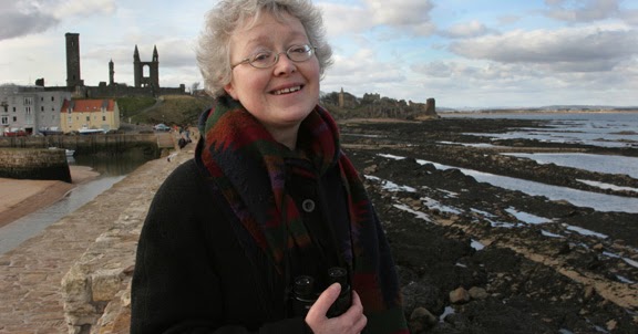 Otra Iglesia Es Imposible: Anna Crowe / Visitando la casa de los bravos