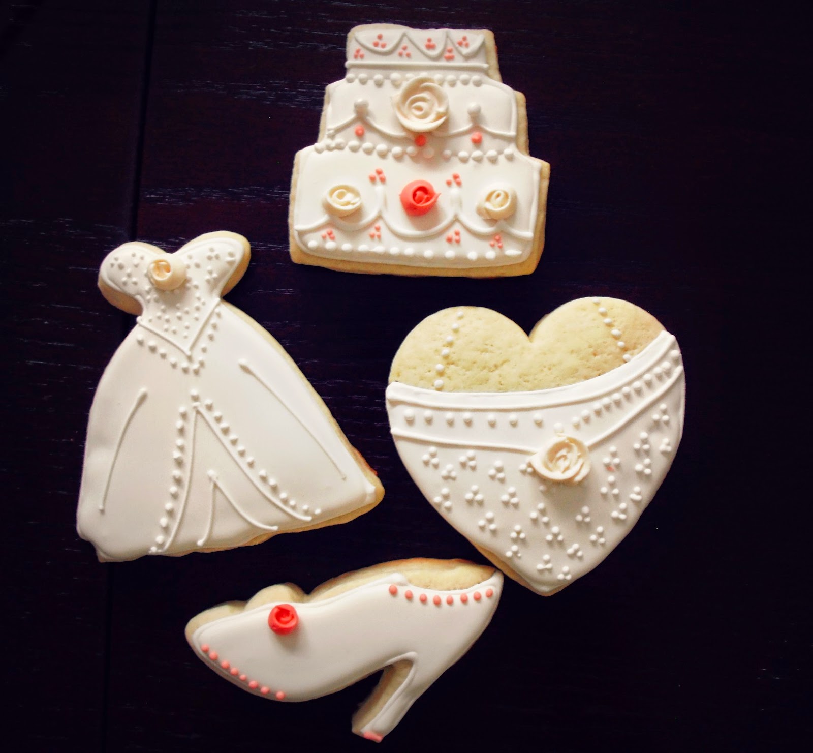 Feeding My Addiction: Beautiful Bridal Cookies