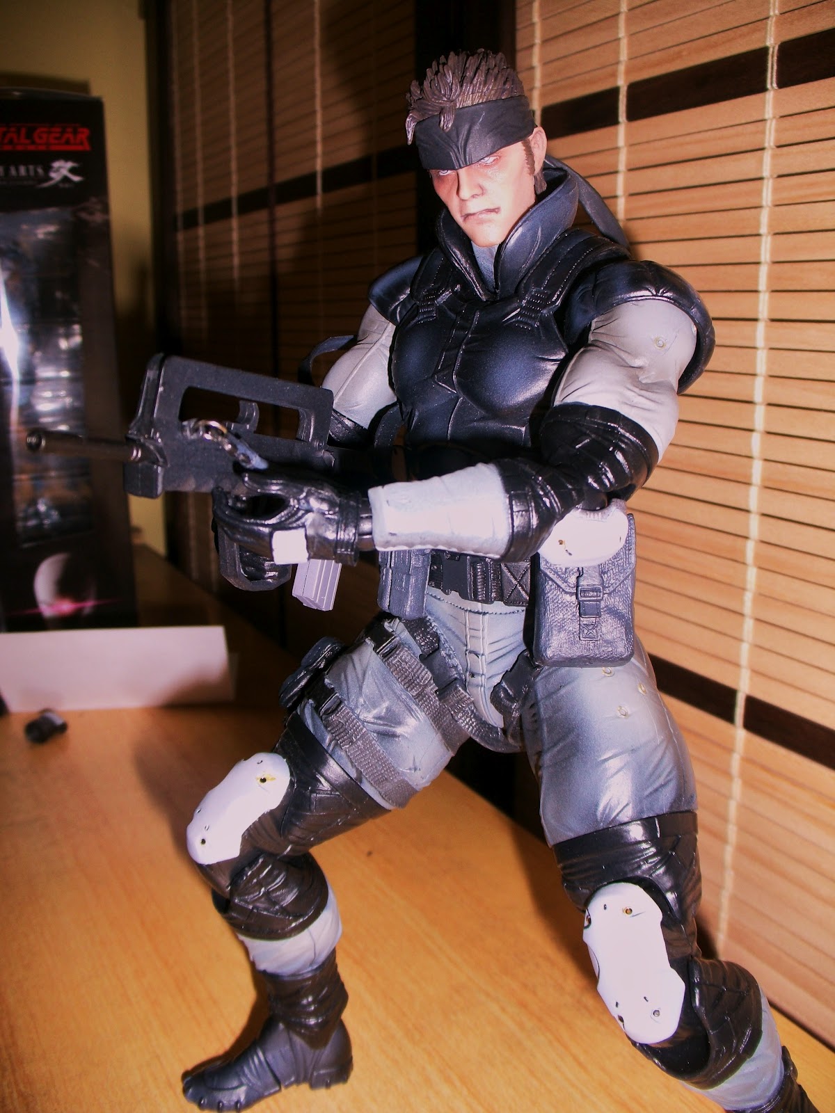 Angels and Summer: Play Arts Kai Solid Snake - Metal Gear Solid Review