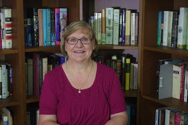 Schatje's Shelves: Review of THE SPOON STEALER by Lesley Crewe