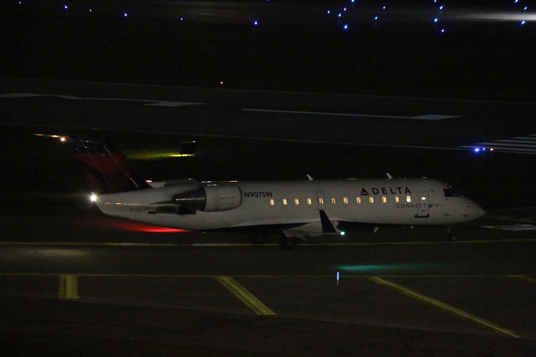 Michigan Exposures: Night Time Plane Shots