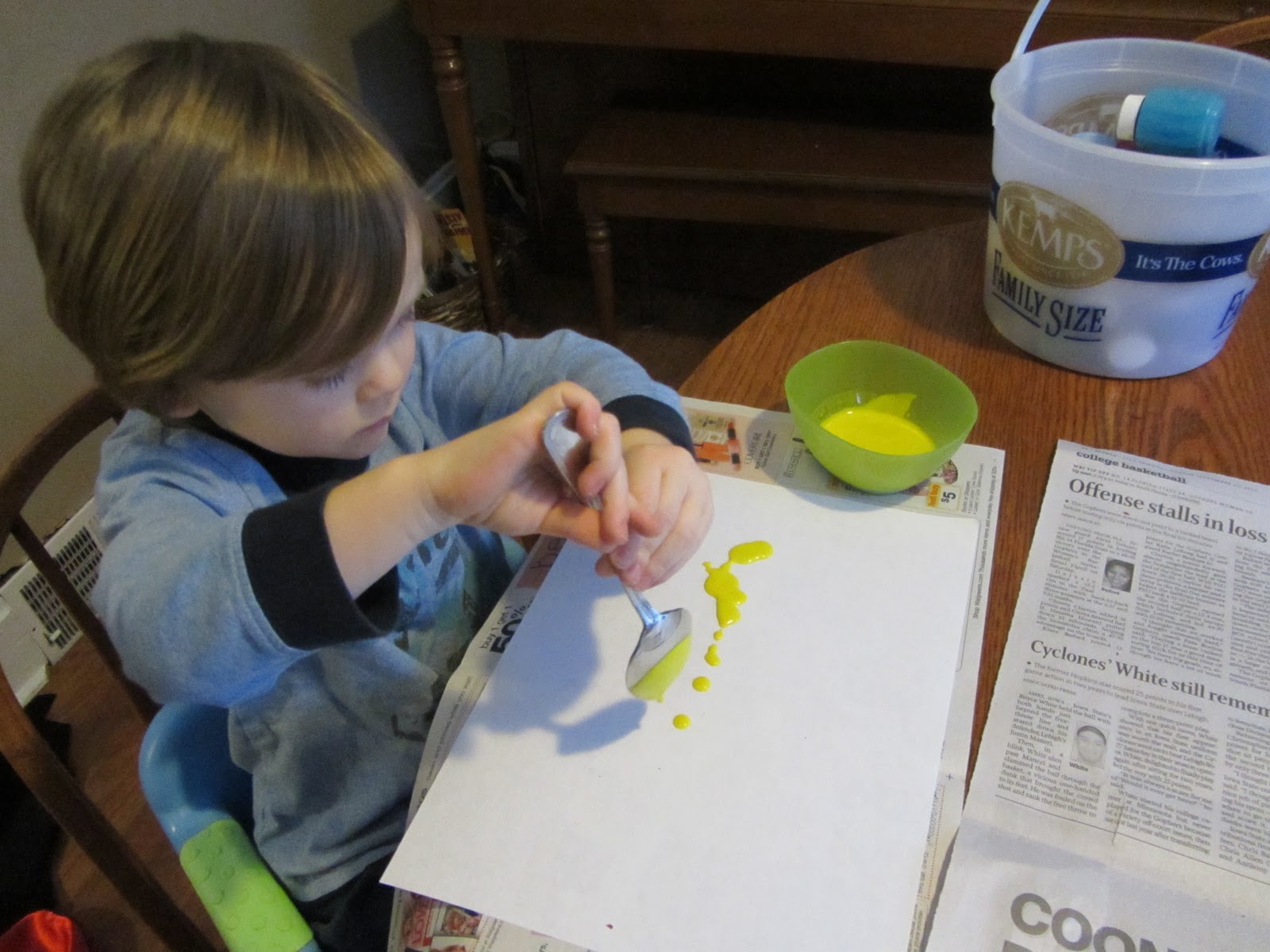 The Unlikely Homeschool: Blow Painting