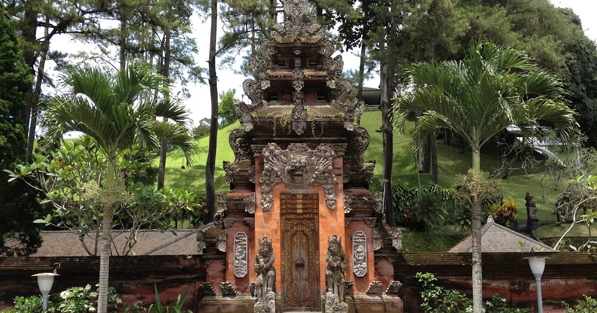 Het Indonesië avontuur van de bende van 8: Tampak Siring - Tirta Empul ...