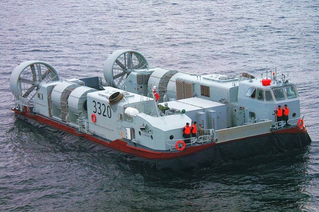 SNAFU!: China is mass producing Type 726 LCACs.