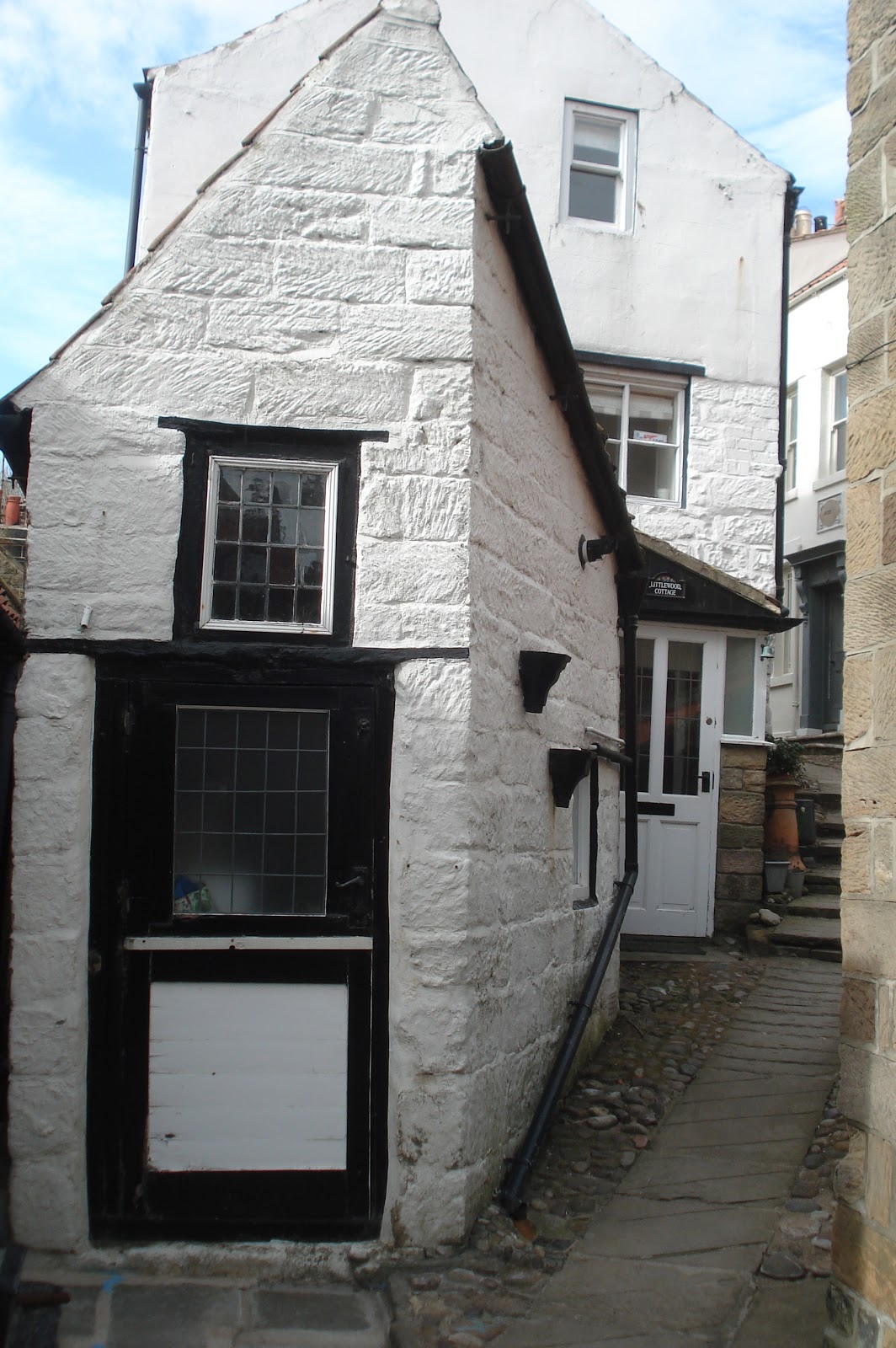 Dave Perry's logbook: What To Do In Robin Hood's Bay