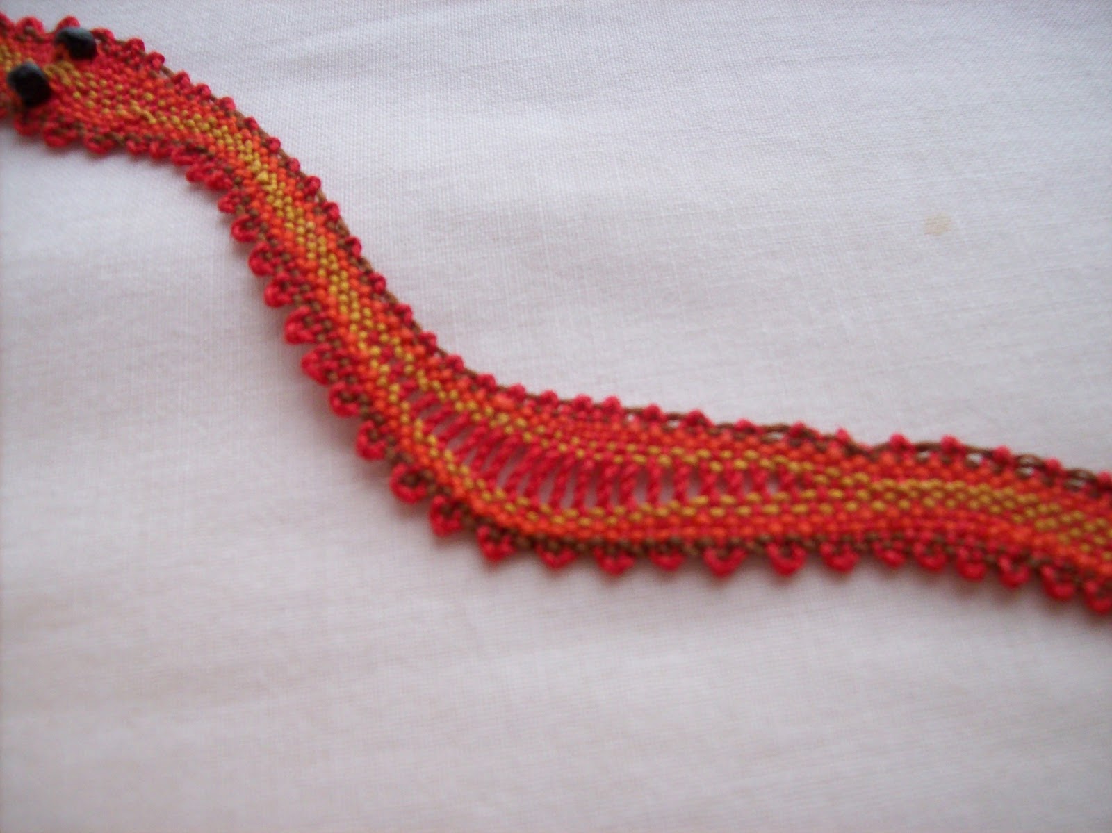 Straight Laced Tatting: The Desert Snake