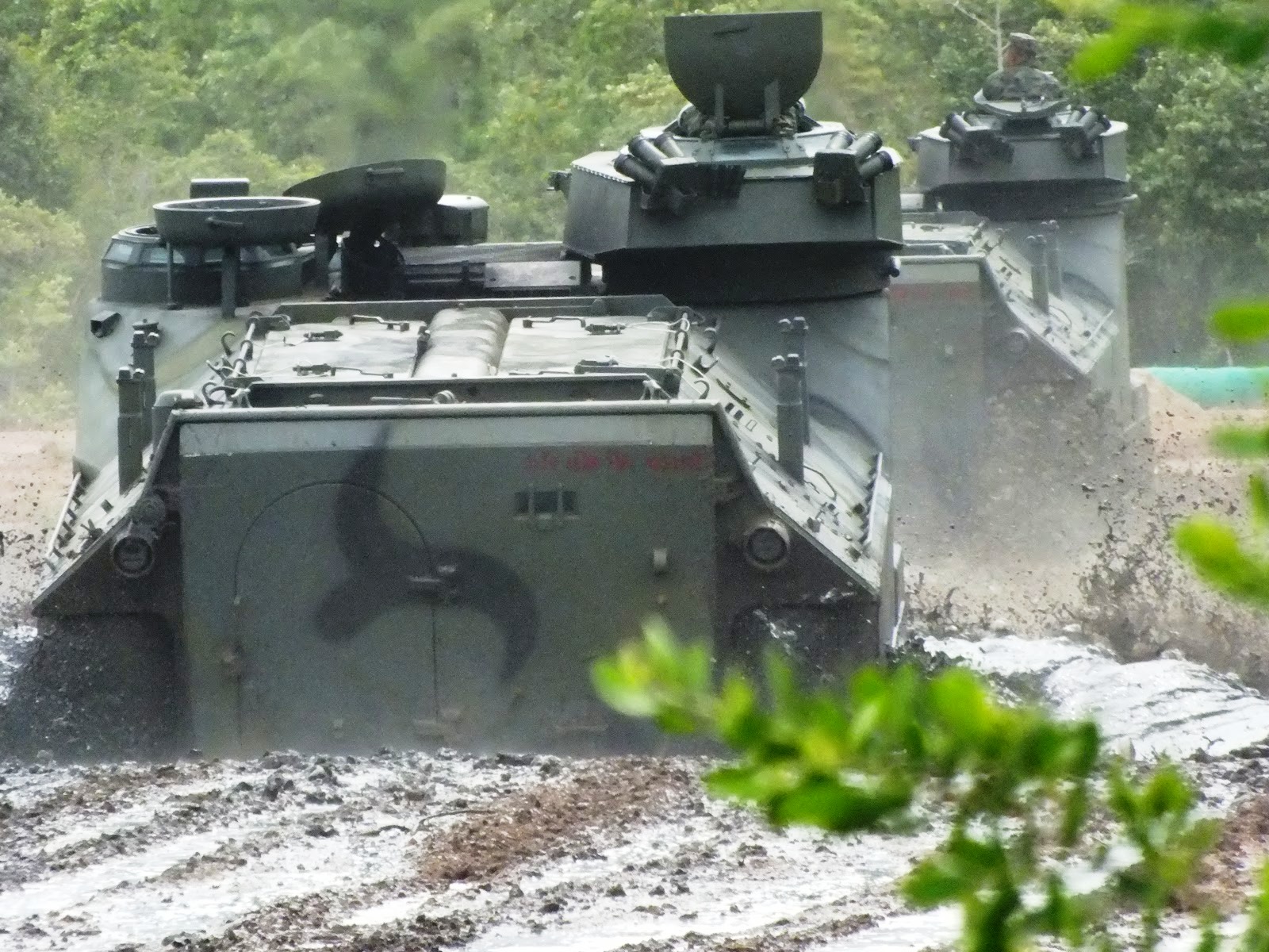 The First Two Upgraded AAV Undergo Tests (Thailand) - RP Defense