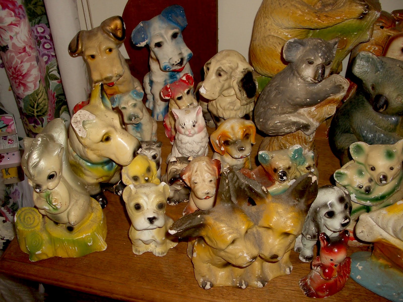 A Treasured Past: Collections: Carnival Chalkware/Plaster Figures