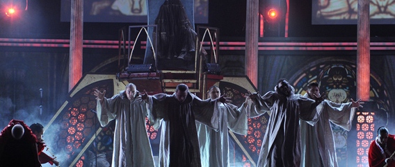 ESOTERICA: LA MAGIA CEREMONIAL PUEDE SER PELIGROSA