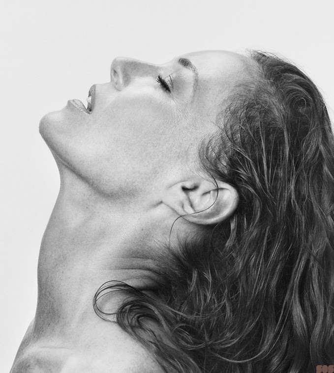 SCREEN ON SCREEN: NEW PROMO SHOTS AND STILLS FROM NYMPHOMANIAC