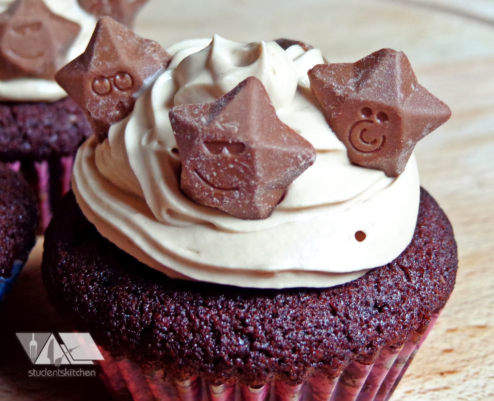 Students Kitchen: Milky way & magic stars cupcakes