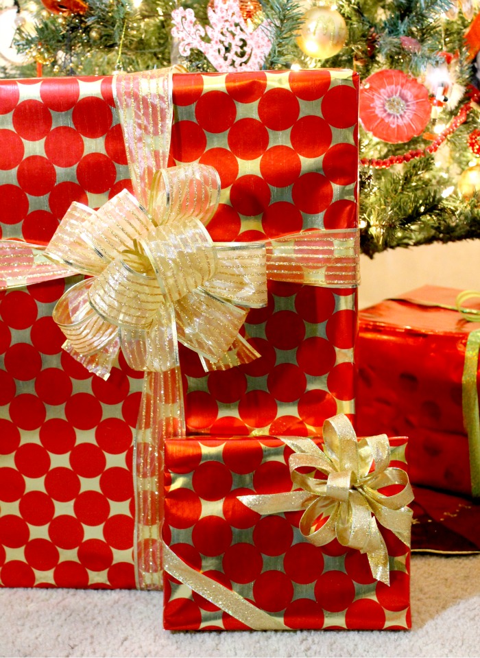 Miss Lovie: Fancy Christmas Gift Wrap Bow Tutorials