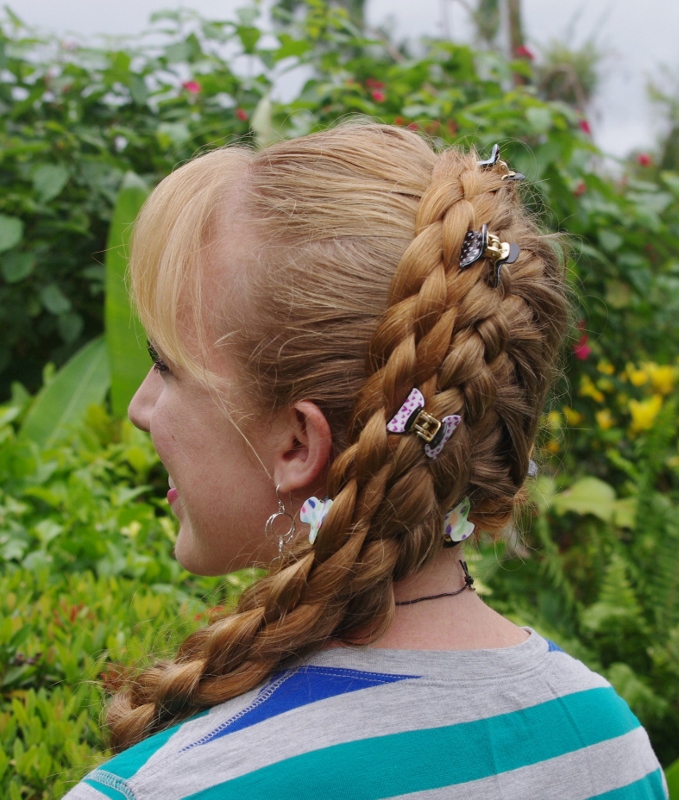 Make a 4-strand braid look like an 8-strand braid ~ BEAUTiFUL HAiRSTYLES