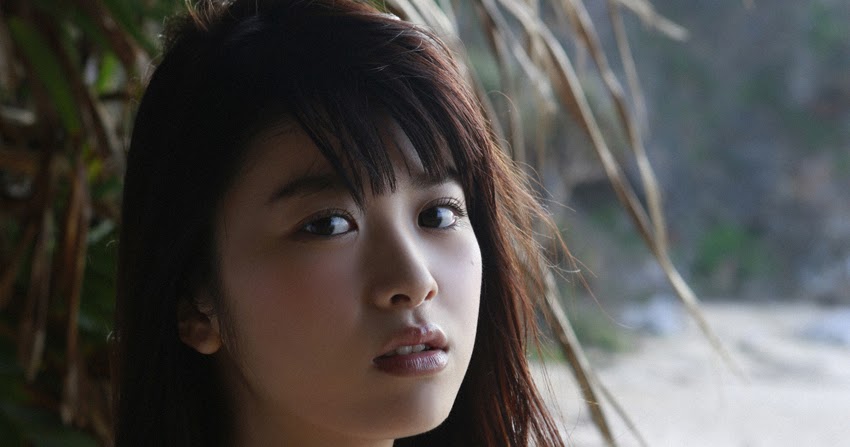 Nao Kanzaki and a few friends: Fumika Baba: WPB-Net Extra #264 scans....