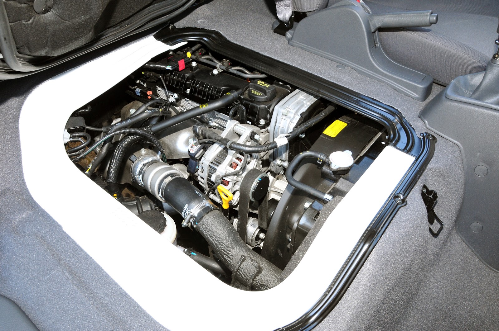 CAMINHOES CARRETAS E TRANSPORTES: Bongo