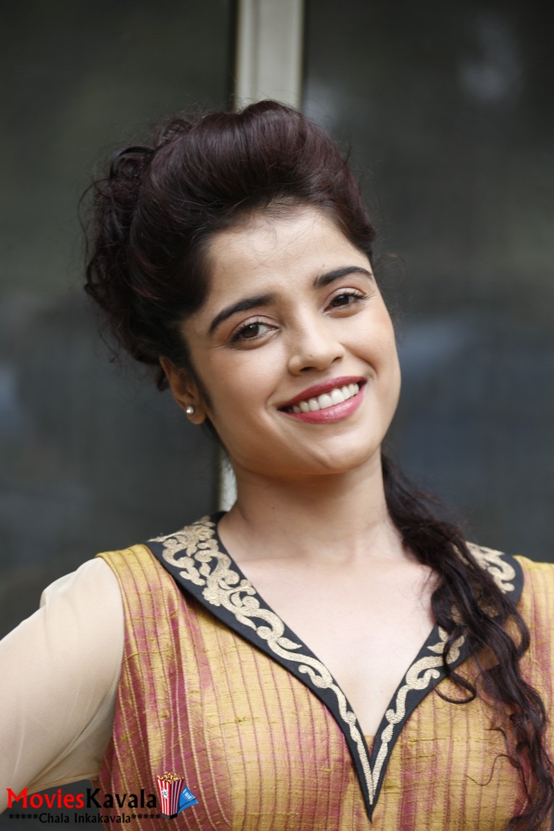 pgecet-2013: Piya Bajpai Latest Photoshoot stills