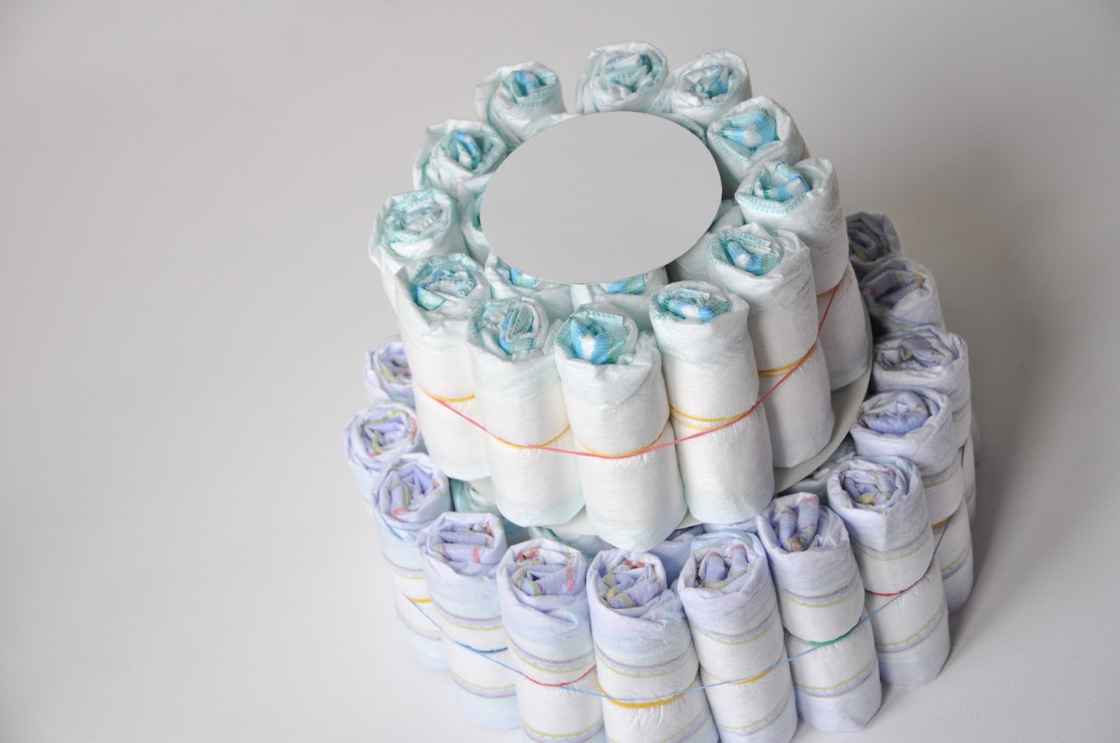 pippa's long stockings: Make your own nappy cake {tutorial}