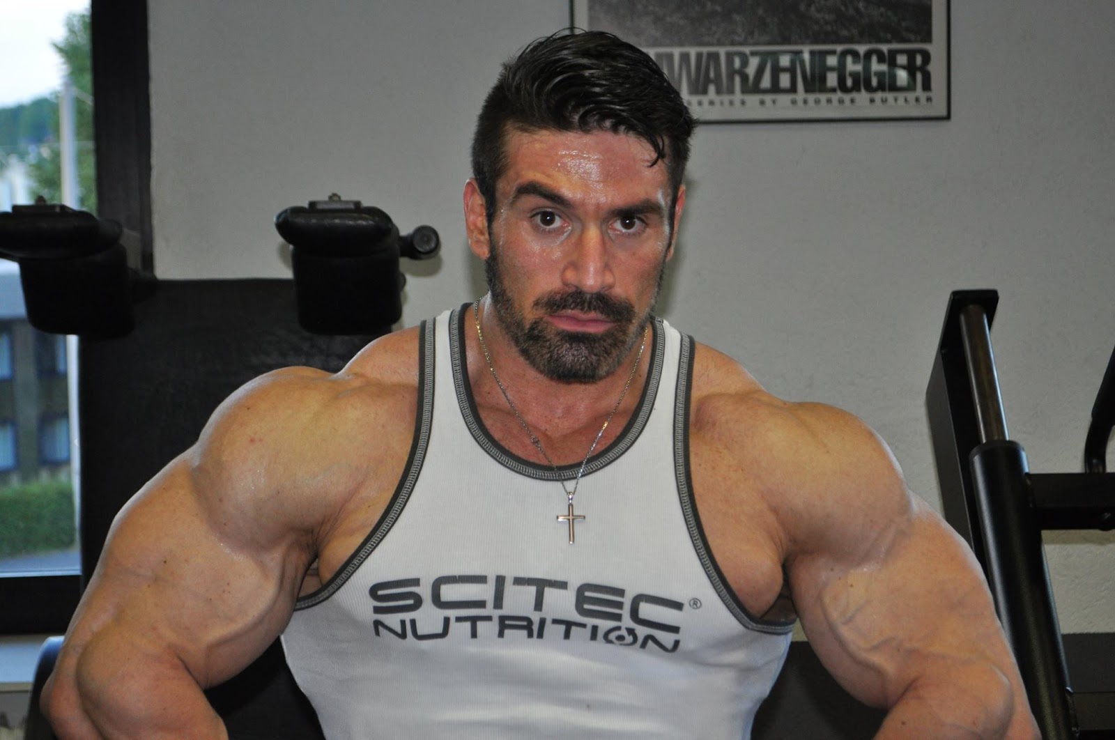 Muscle Lover: Greek bodybuilder Valantis Dokos (2)