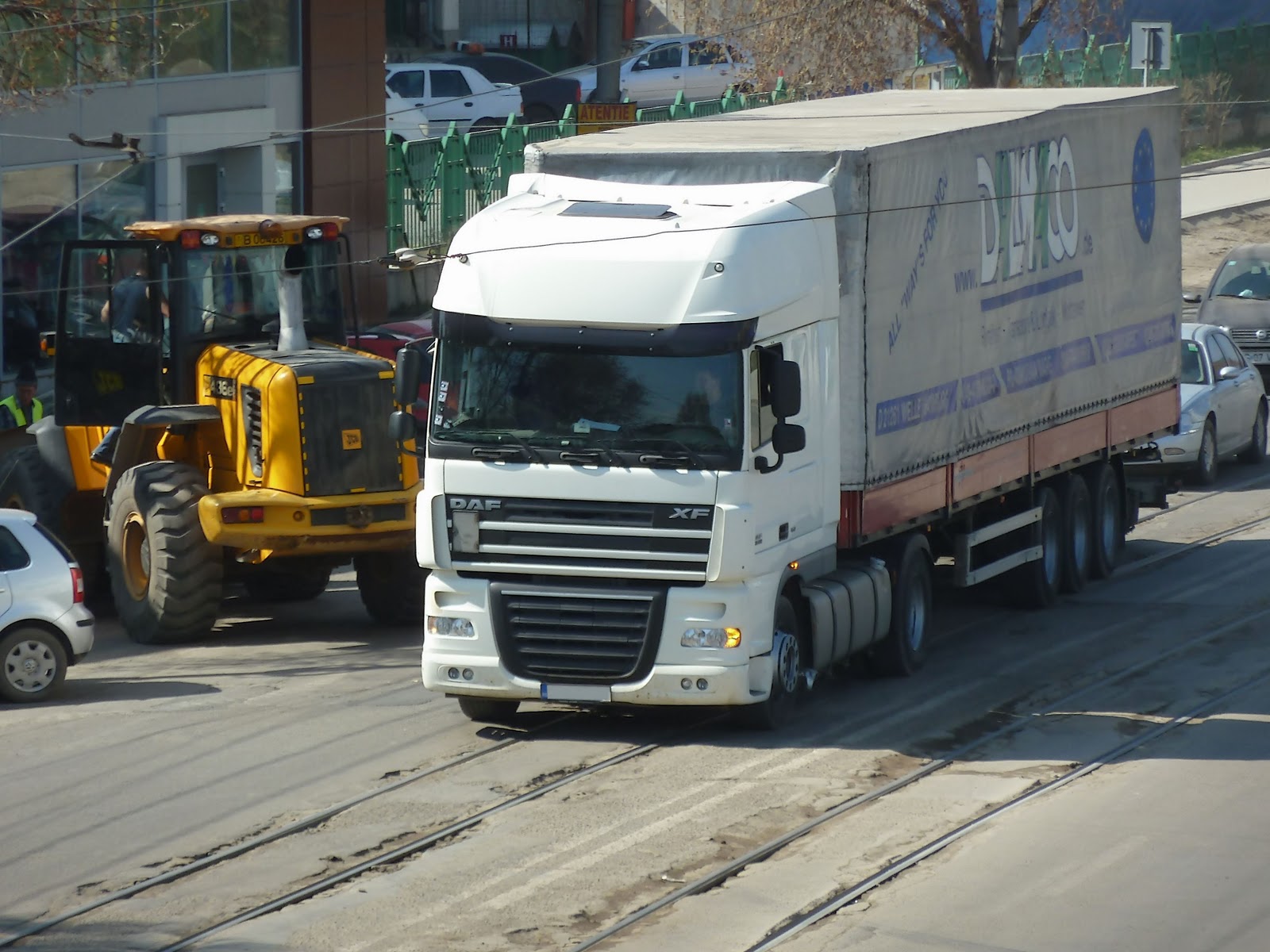 Truck Spotting: DAF XF + Curtain Trailer