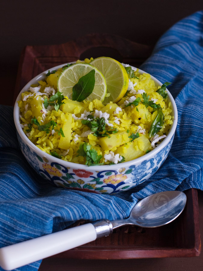Batata Pohe/ Aloo Poha ~No Onion Recipe ~ Flavors N Colors