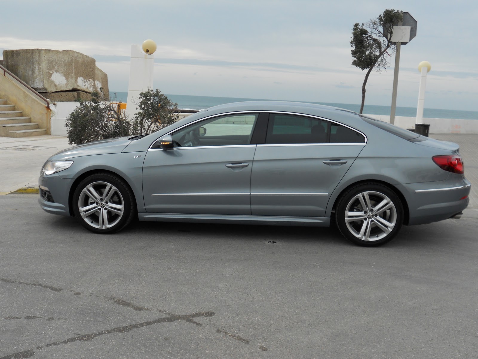 ORIOBLOG: PASSAT CC R-LINE GRIS